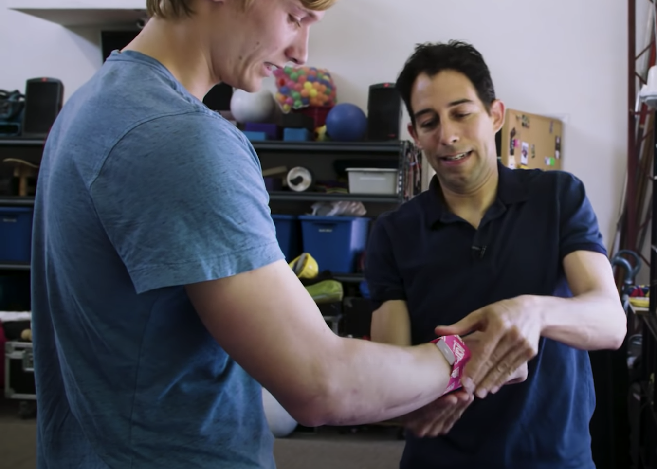 PocketLab Voyager Shows the Science Behind Juggling